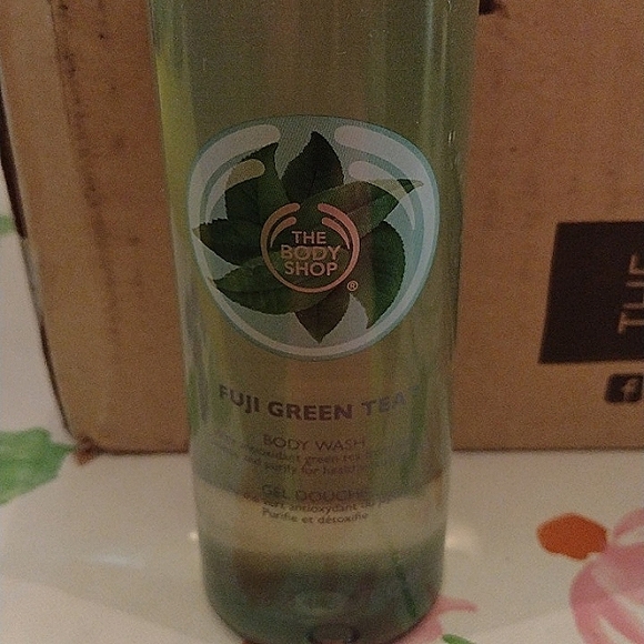 The Body Shop | Bath & Body | The Body Shop Fuji Green Tea Body Wash ...